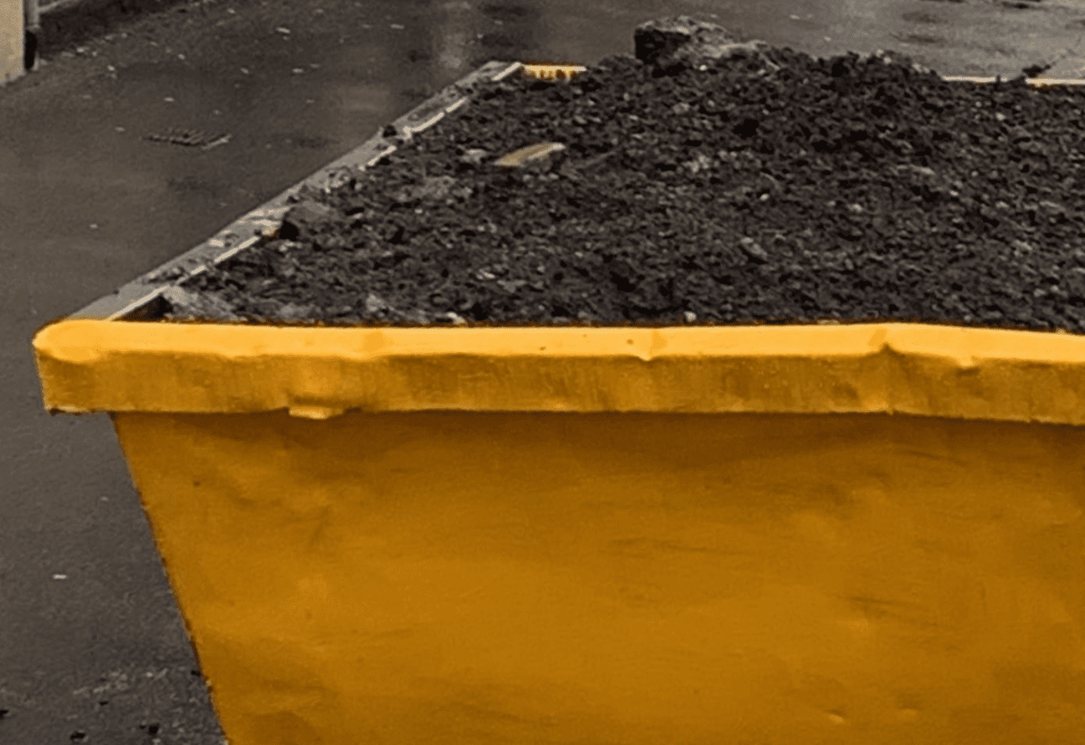 Mini Skip Hire Swansea | 2-4 Yard Skips | Cheap Skip Hire